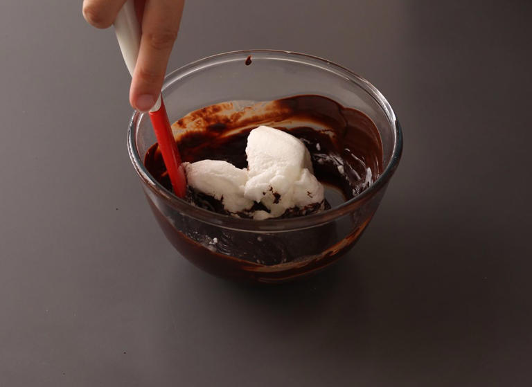 Idealny mus czekoladowy, ultra smakowity z nutą soli