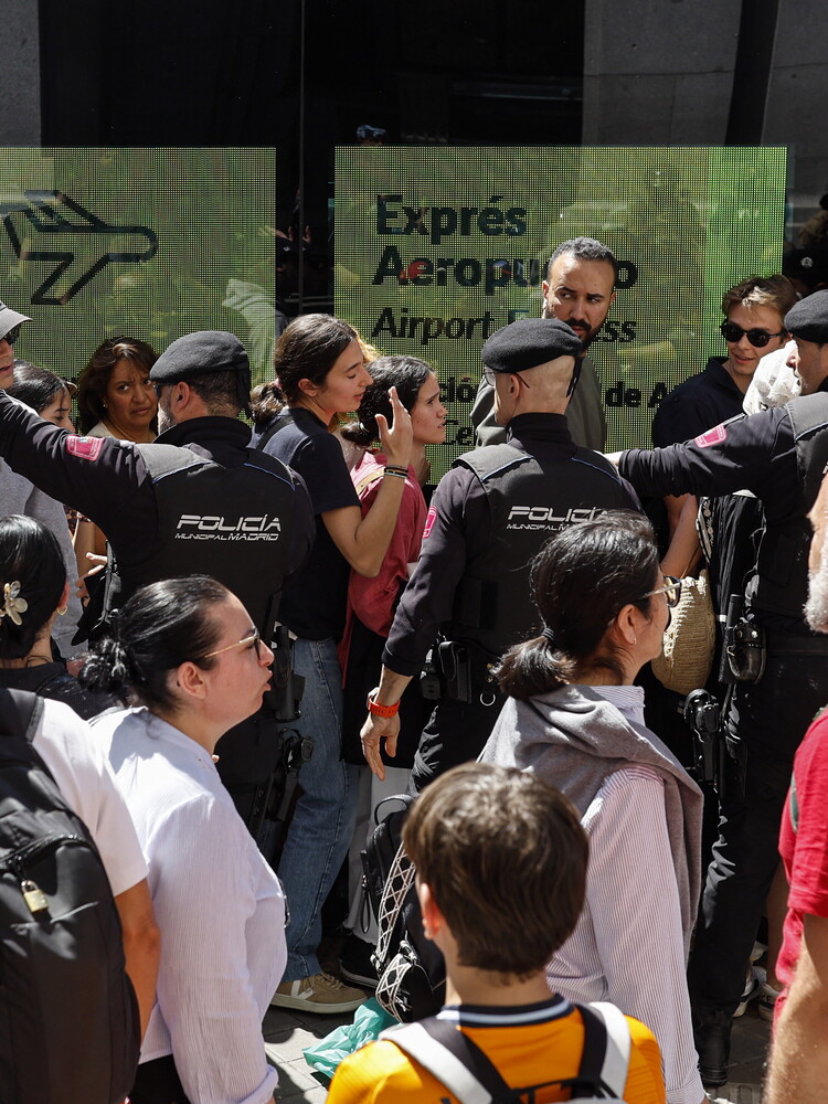 Quei drammatici 5 secondi del blackout. L'Ue: "Il peggiore degli ultimi ...