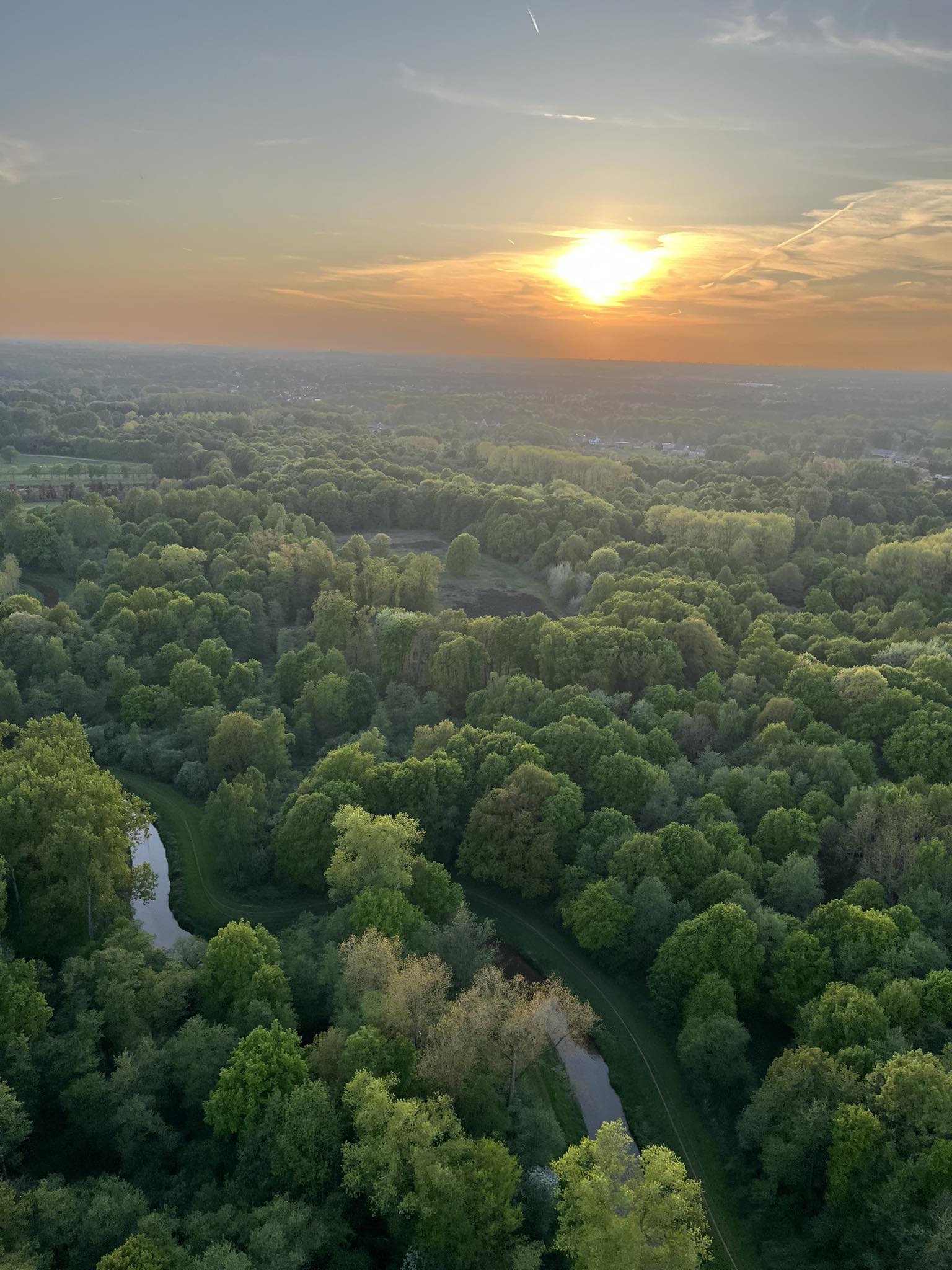 Weerman Samuel: "Tot 27°C komende dagen, maar daarna weer frisser"