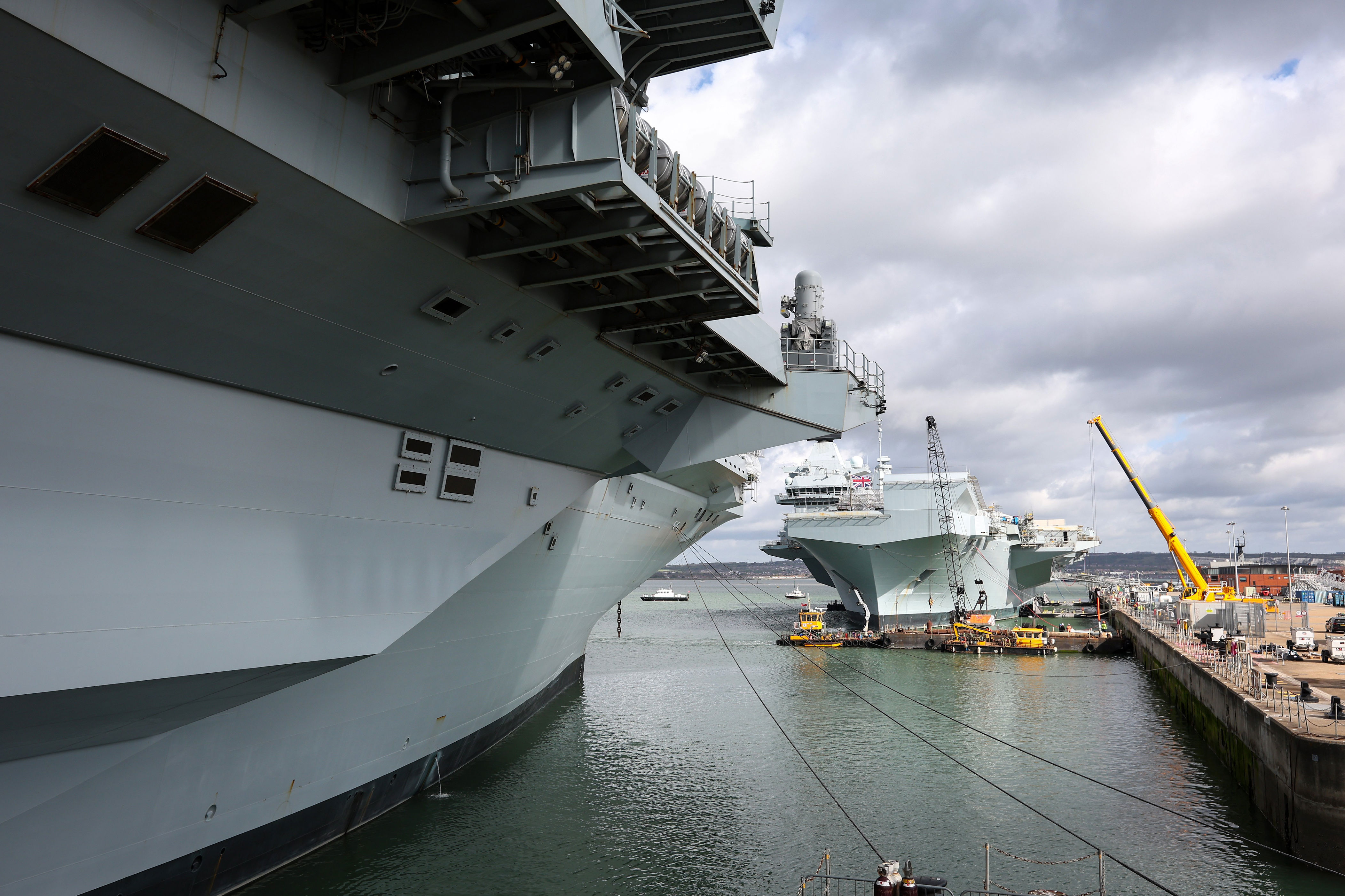 No current plans to fit laser weapons to HMS Prince of Wales and HMS ...