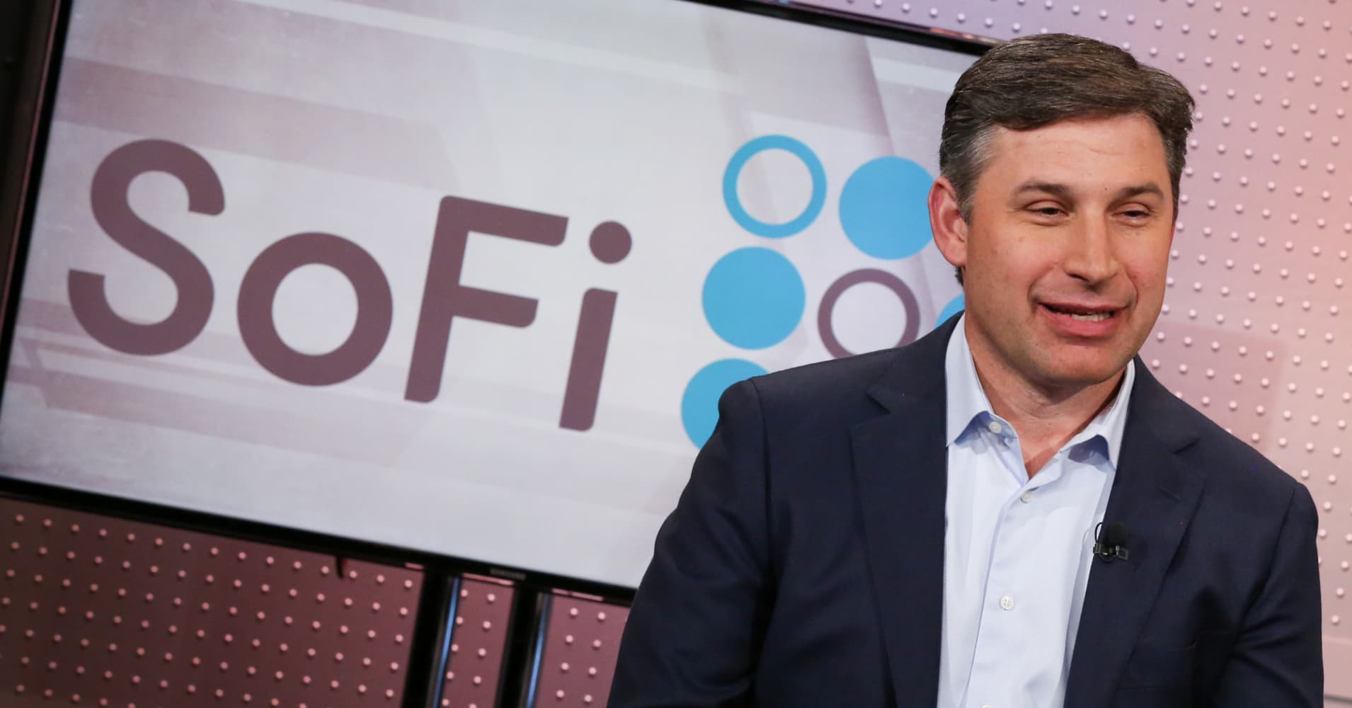 SoFi CEO says fintech bank is bringing back crypto investing