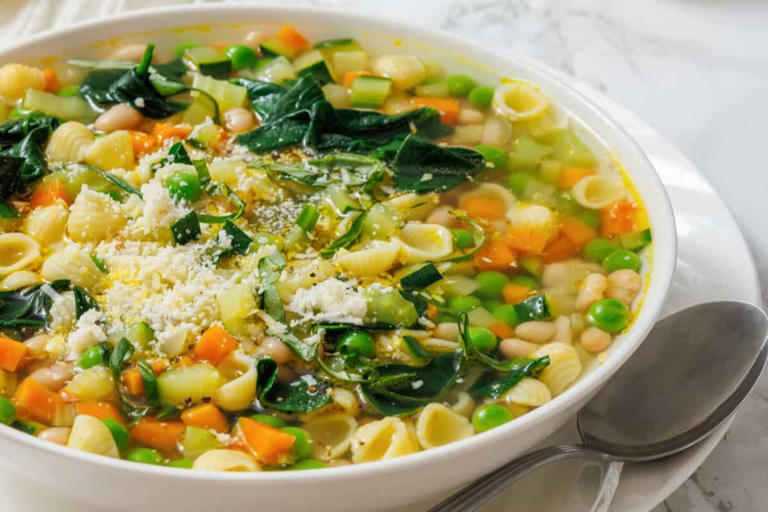 33 Soups & Stews That Taste Like You Were Cooking for Someone Who ...