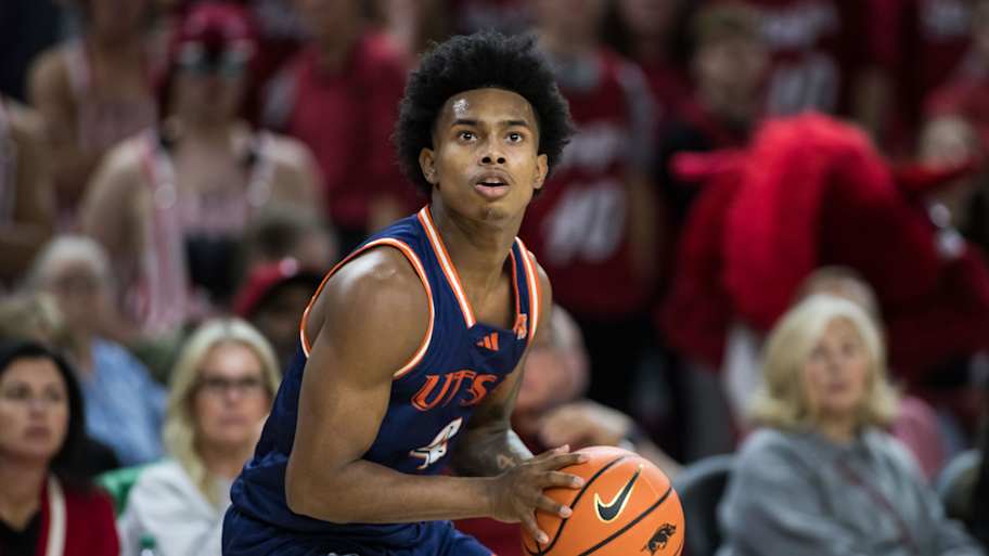 UTSA Transfer Guard Smurf Millender Picks Georgia Over West Virginia ...