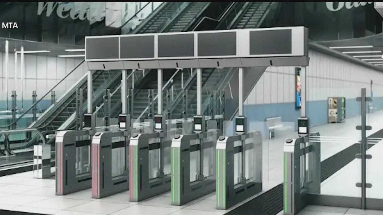 MTA to replace turnstiles with sliding glass doors
