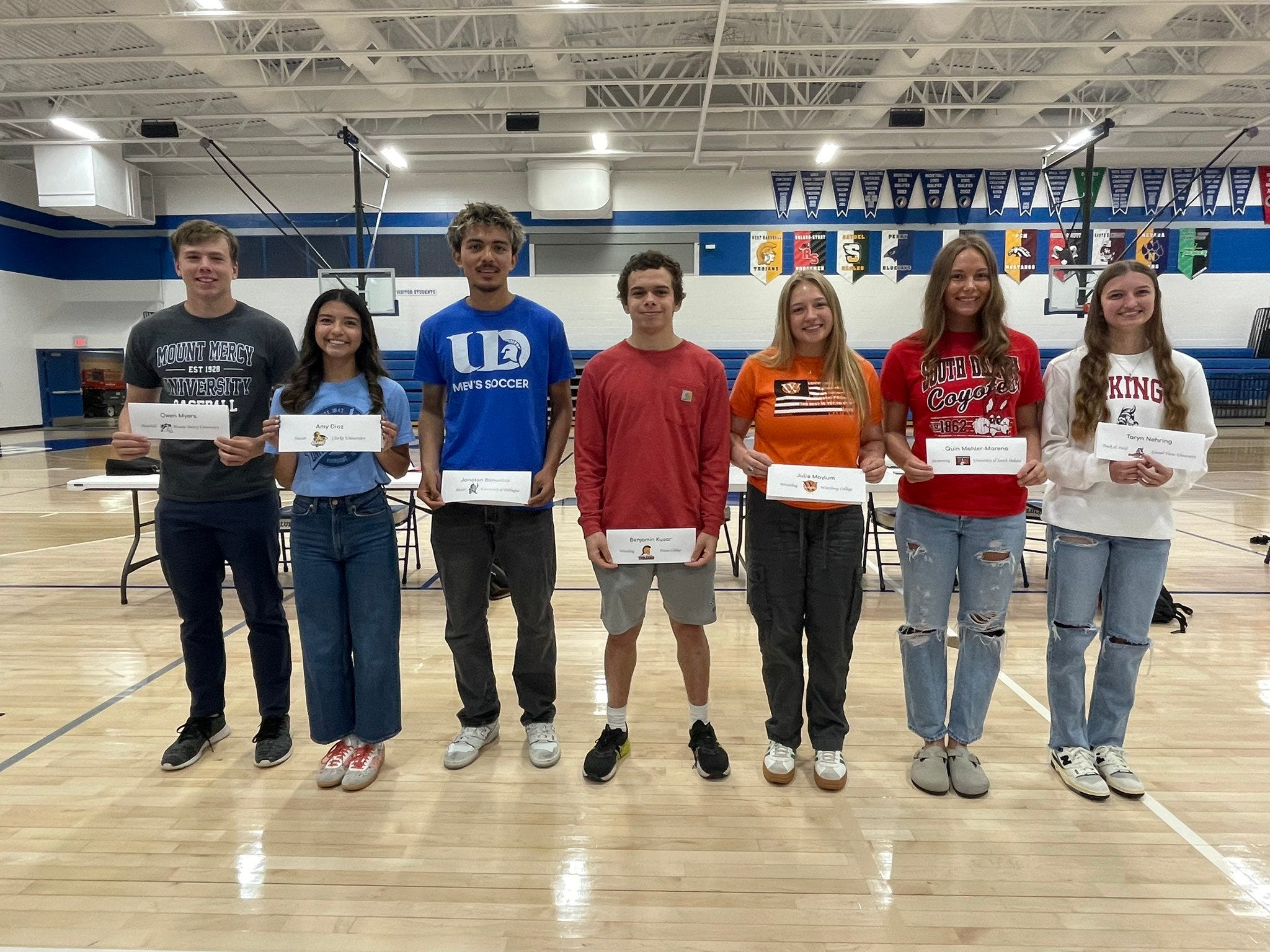 Seven Perry student-athletes sign with college programs