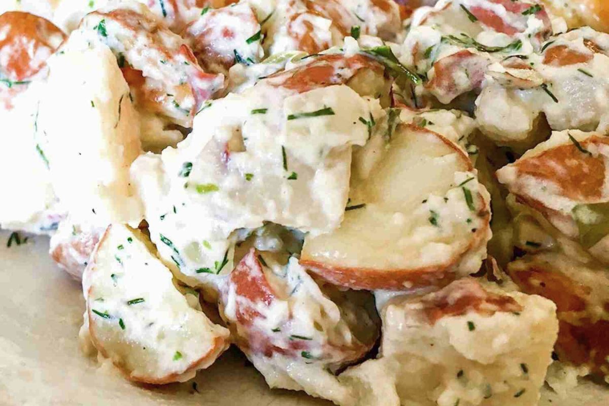 Easy Red Potato Salad with Greek Yogurt