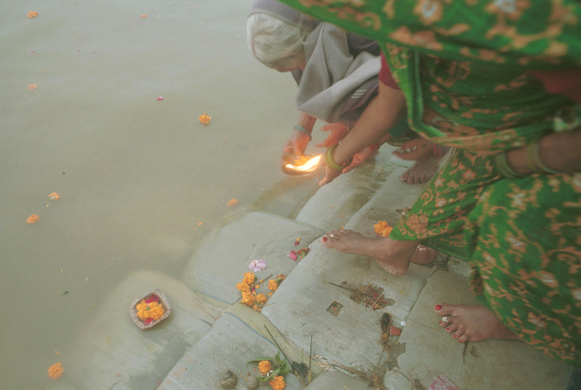Mor Ganges: en reise gjennom Indias hellige elv
