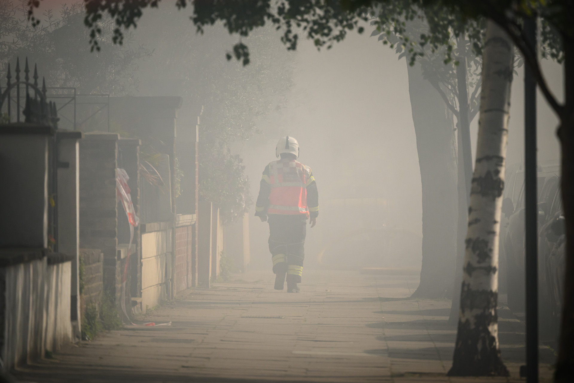 Massive fire breaks out in West London