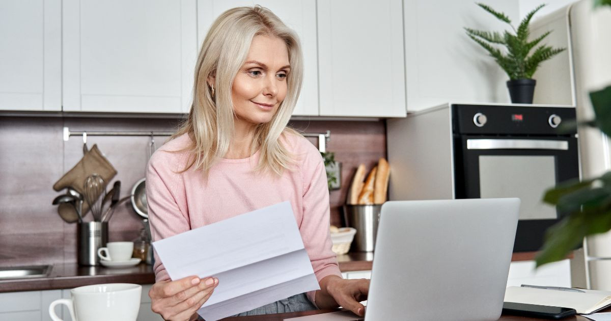 Retraite : voici à combien s'élève chaque mois la pension d’une femme ...