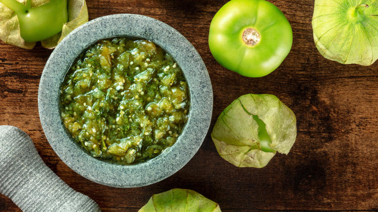 Our Favorite Store-Bought Salsa Verde Brand Brings The Bright Flavors