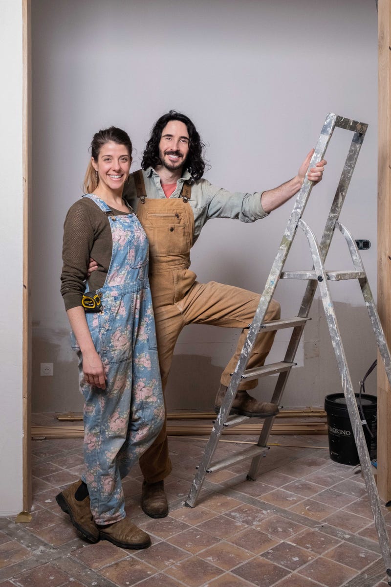 What Is It REALLY Like to Inherit a 500-Year-Old Castle?