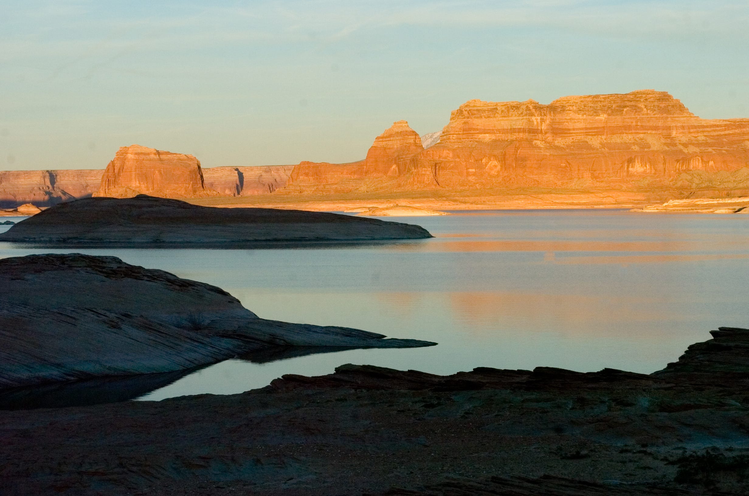 Lake Powell water advisory issued after toxin observed