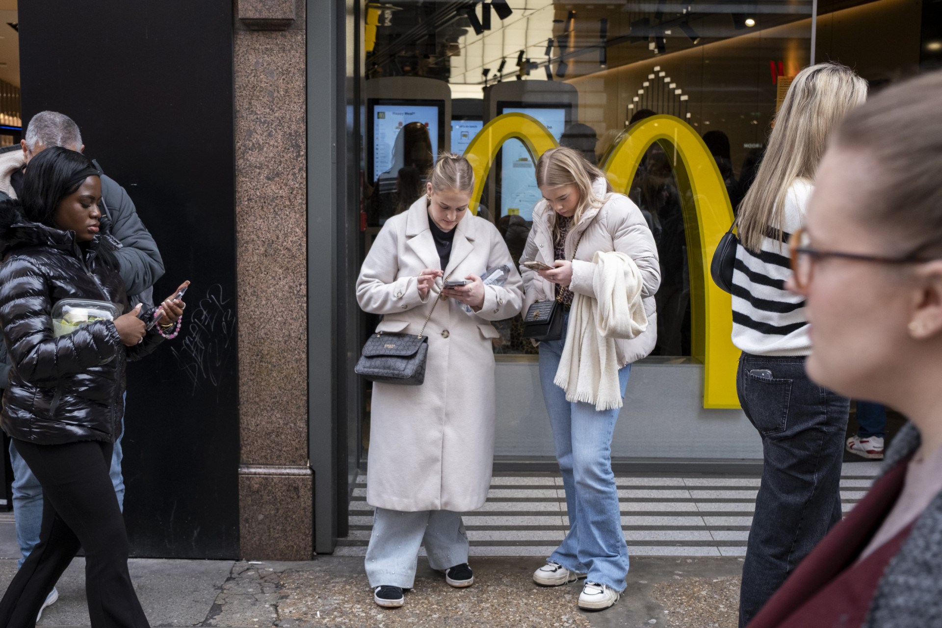 Why does losing a smartphone feel so unsettling?
