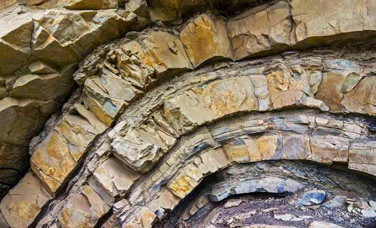 Scientists Uncover Ancient Tunnels Beneath the Earth Belonging to an ...