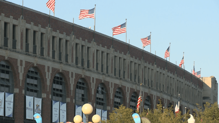 How the Iowa State Fair books its grandstand acts