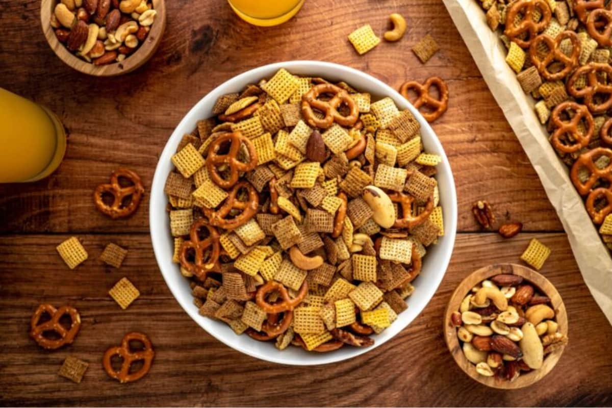 21 healthy midnight snacks for when you’re up way later than planned