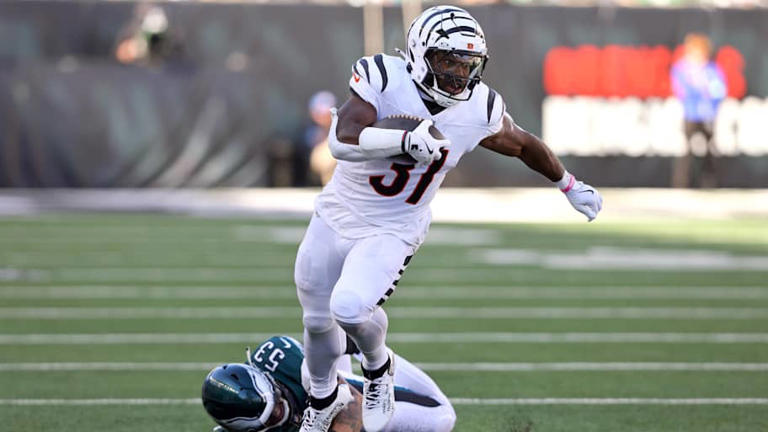 Details on Bengals RB Zack Moss' New Contract and What the Restructured ...