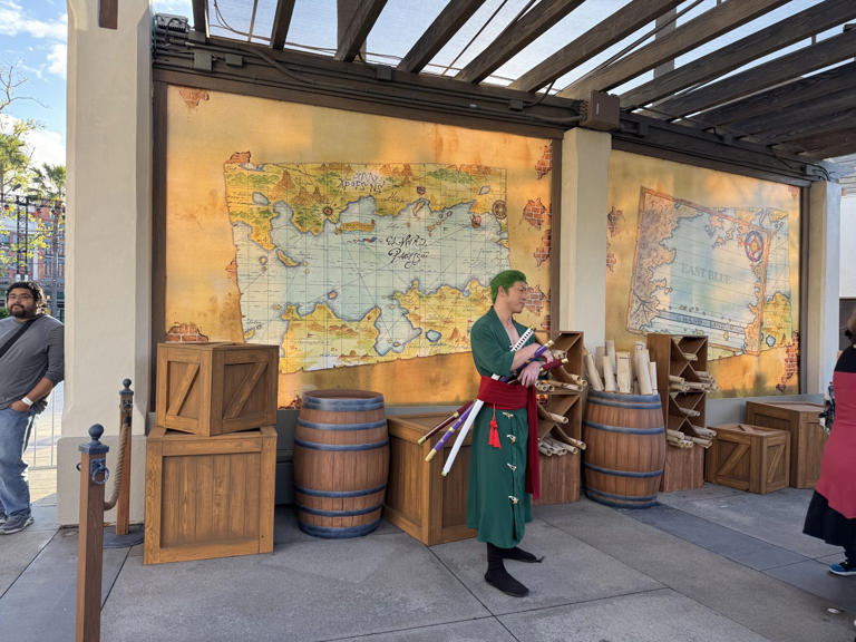 PHOTOS: ONE PIECE Character Meet and Greets at Universal Fan Fest Nights