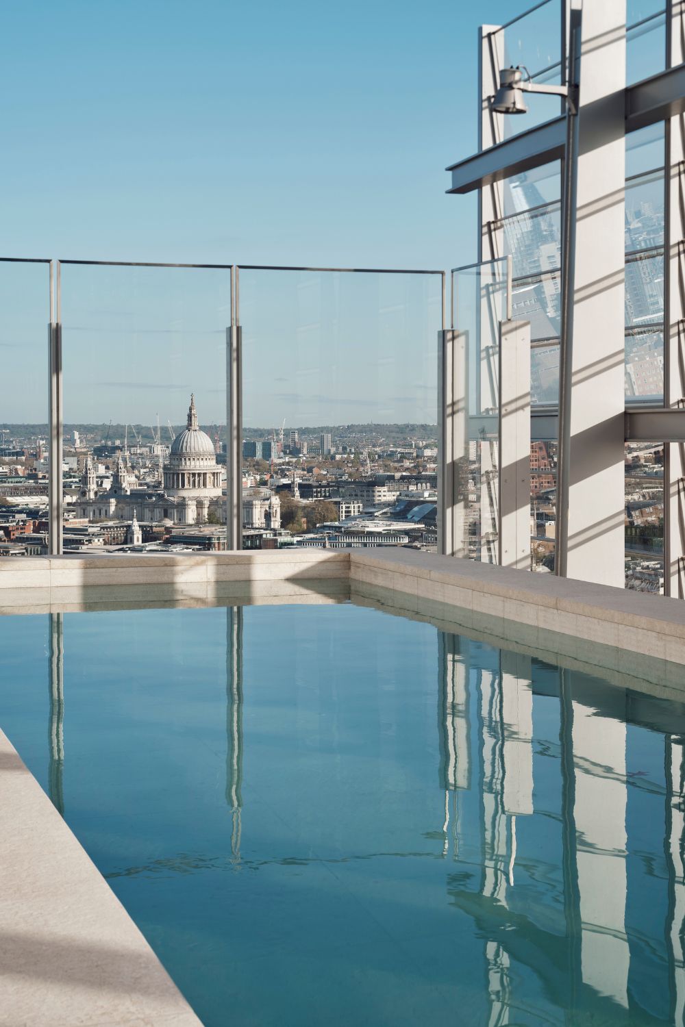 Inside The Luxury Homes Next To The Shard – With The Highest Outdoor ...