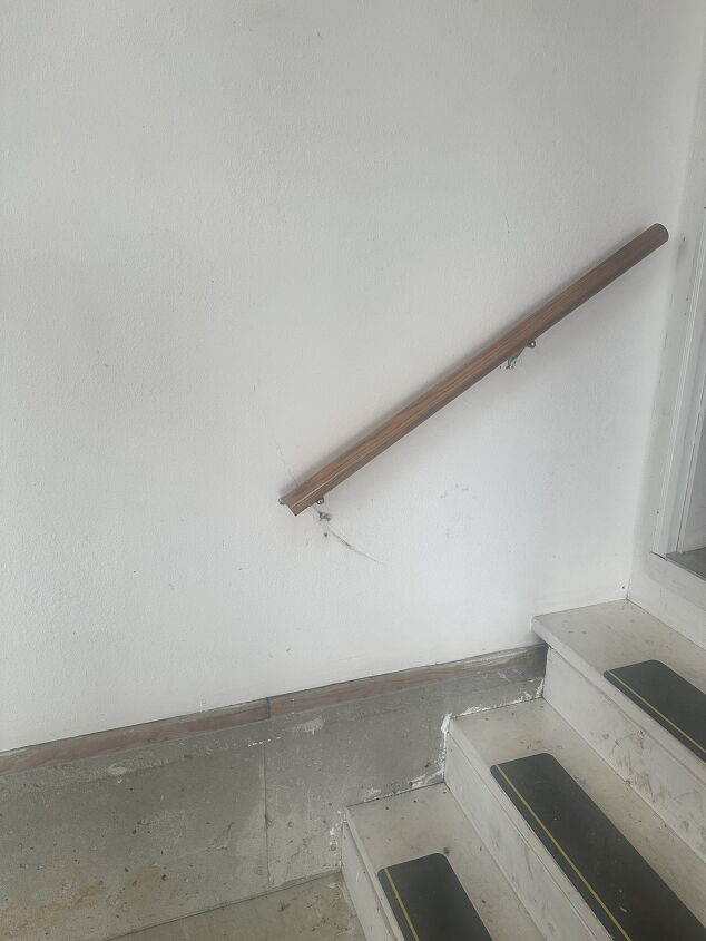 Handrail Repair for the Garage Steps