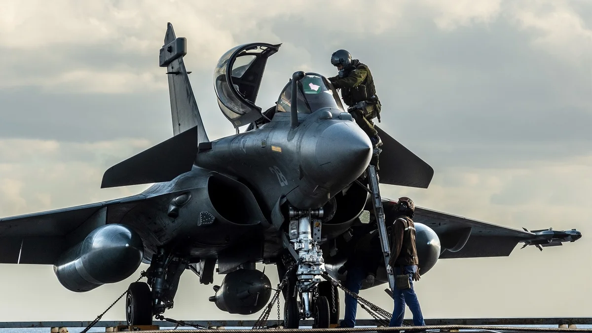 India prepara su fuerza de combate aéreo ante un posible bombardeo de ...