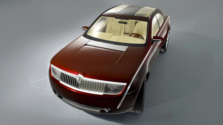 The Lincoln Navicross Was a Weird Concept SUV—and an Even Weirder Might ...