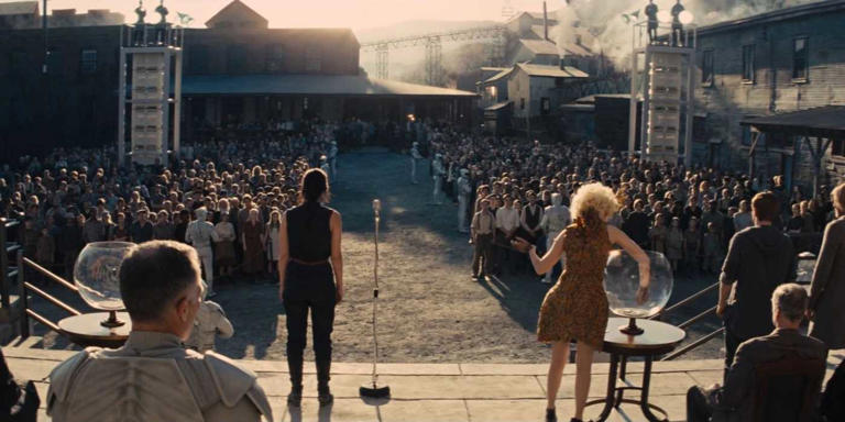 The Complete Hunger Games Timeline, (Including Sunrise on the Reaping ...