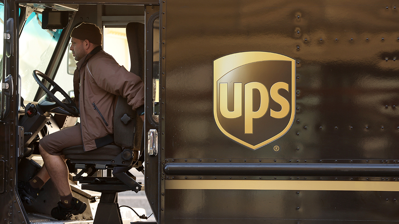 UPS cutting 20K jobs due to fewer Amazon shipments