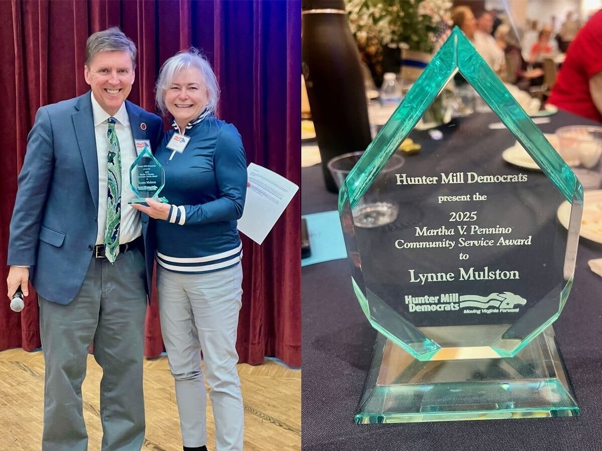 Lynne Mulston Receives Pennino Award From Hunter Mill Democrats