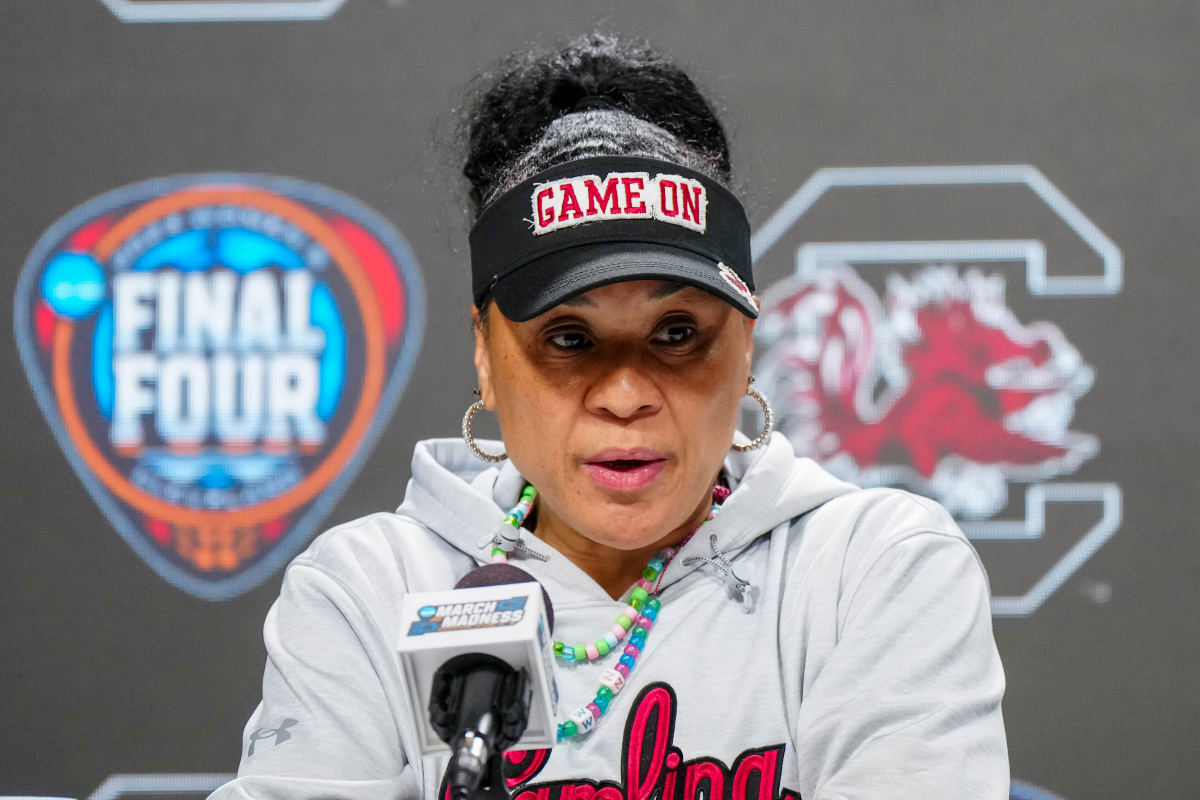 Dawn Staley Sends Strong Message on South Carolina Staffer's Career ...