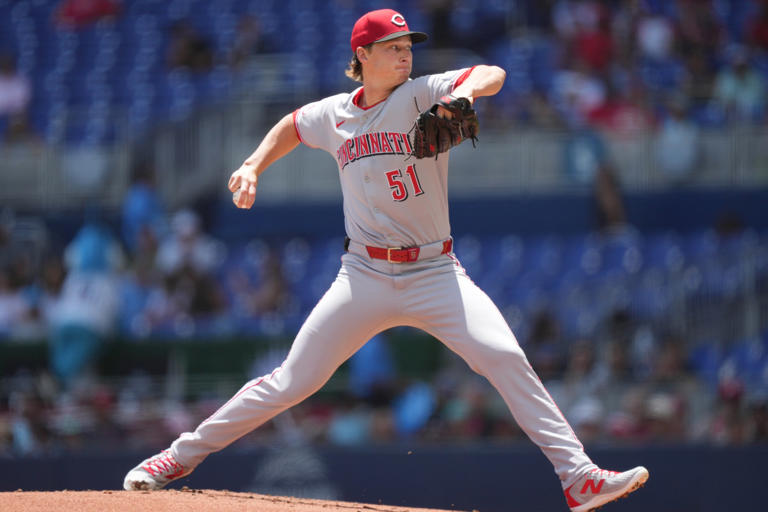 Reds Need Brady Singer to Keep Win Streak Alive Against Cardinals