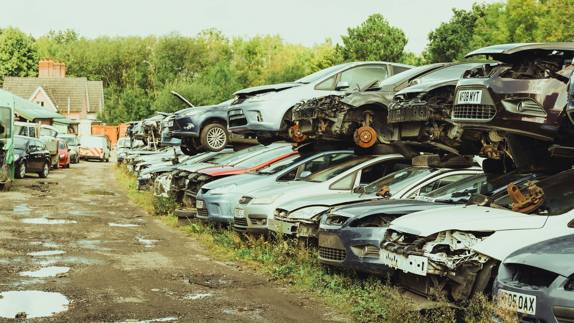 The 20 Most Valuable Car Parts To Scrap