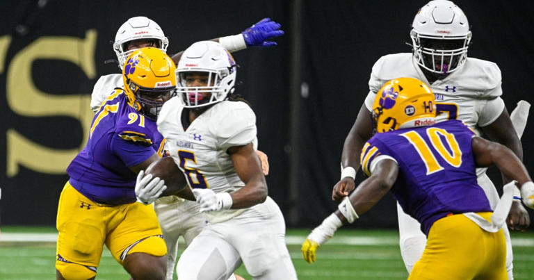 LSU signee JT Lindsey wins 2024 Warrick Dunn Award