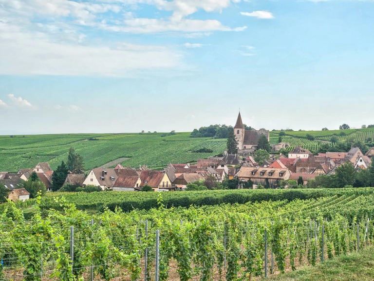 Forget the Eiffel Tower—These 10 Natural Wonders in France Will Blow ...