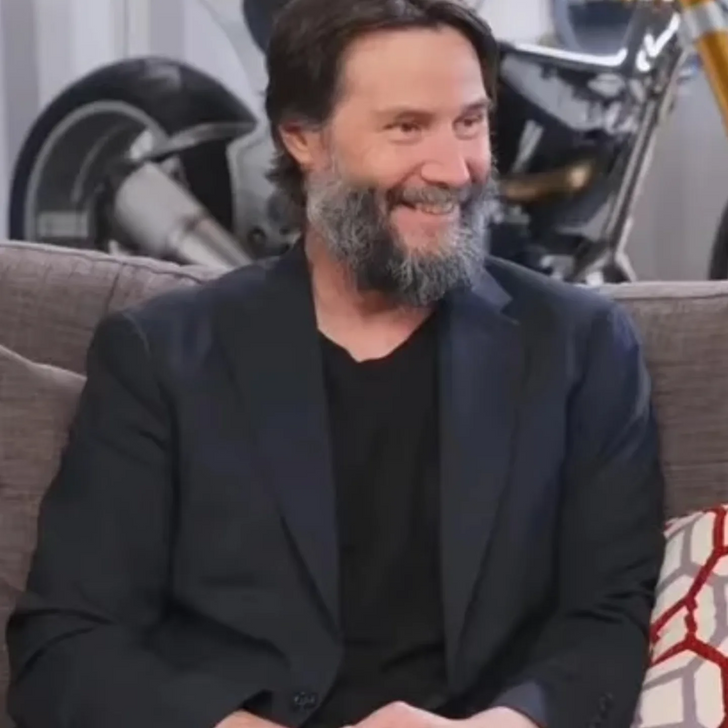 "Doesn't Even Look Like Himself," Keanu Reeves Looks Unrecognizable ...