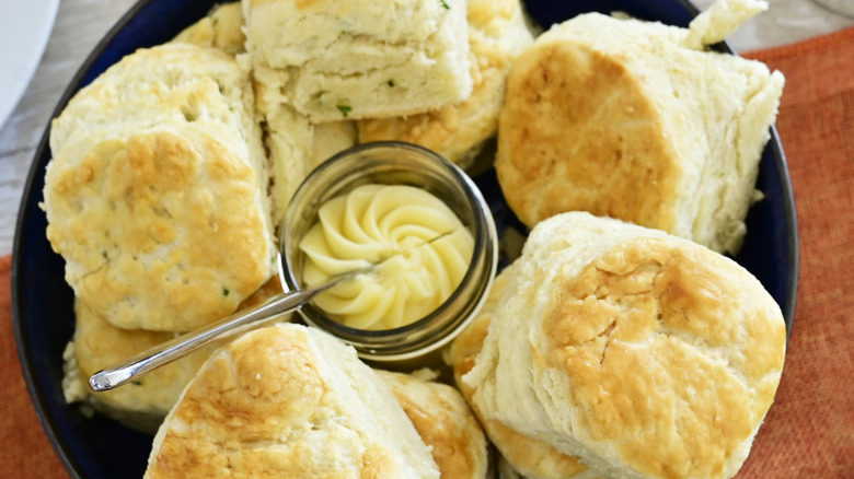 The Beloved Celebrity Behind The Worst Store-Bought Biscuit Mix