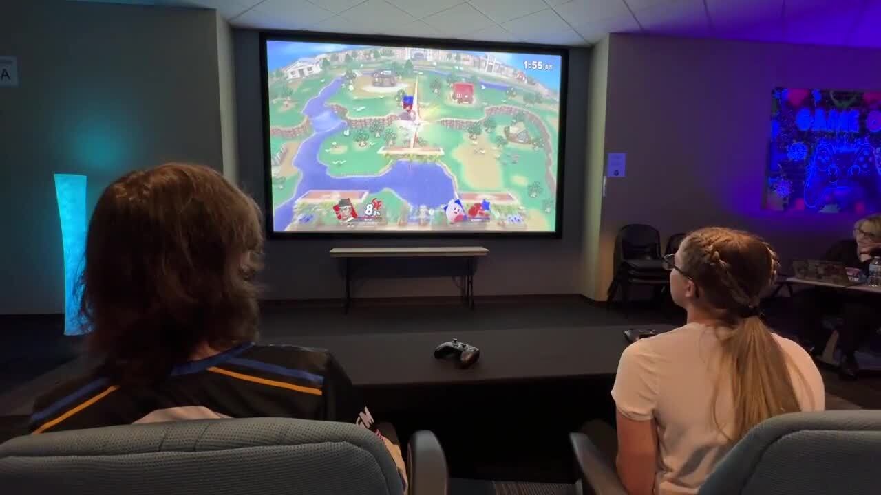 East Texas high schoolers compete in Region 7 Esports tournament