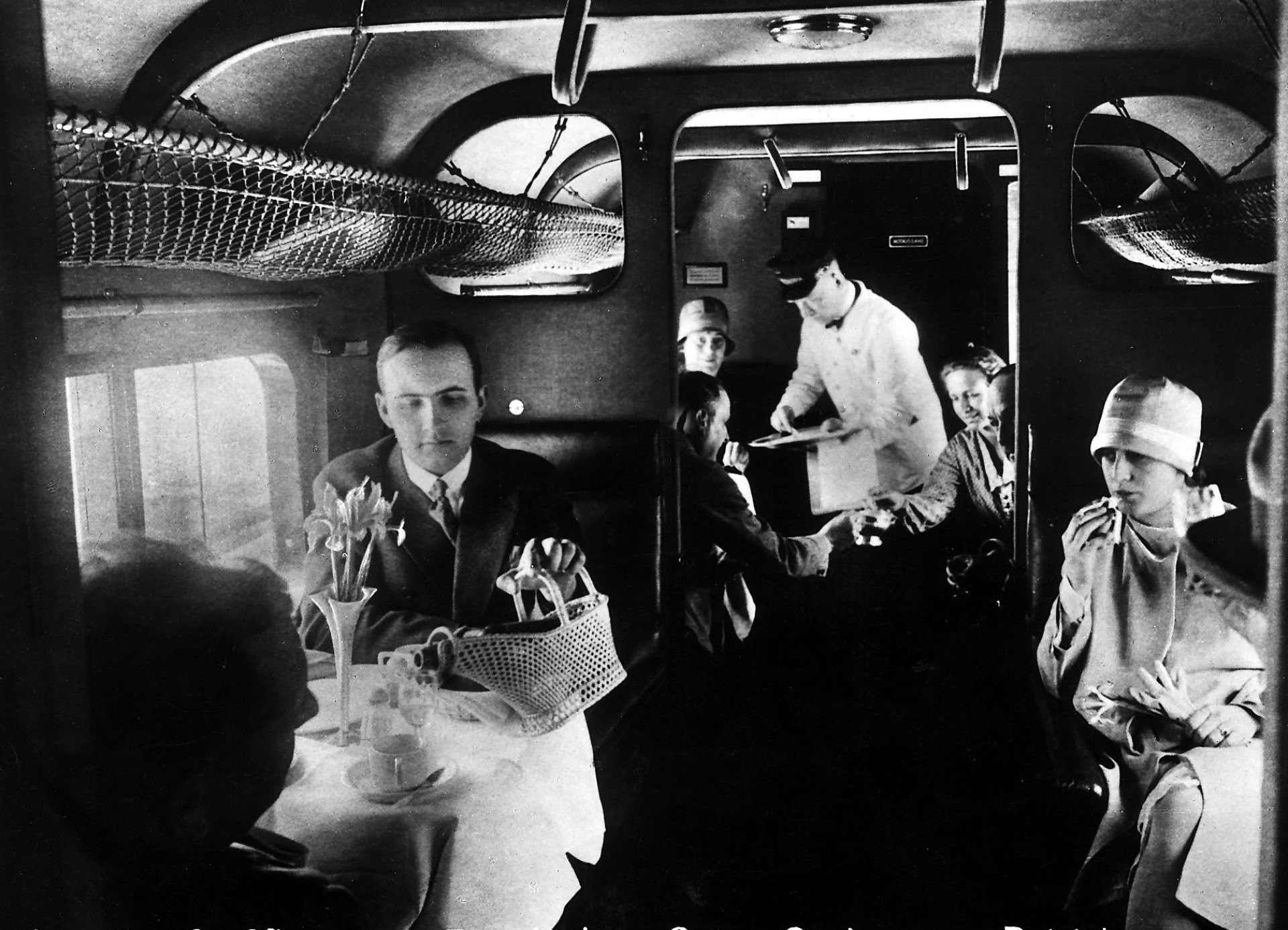 What passengers ate during the golden age of aviation