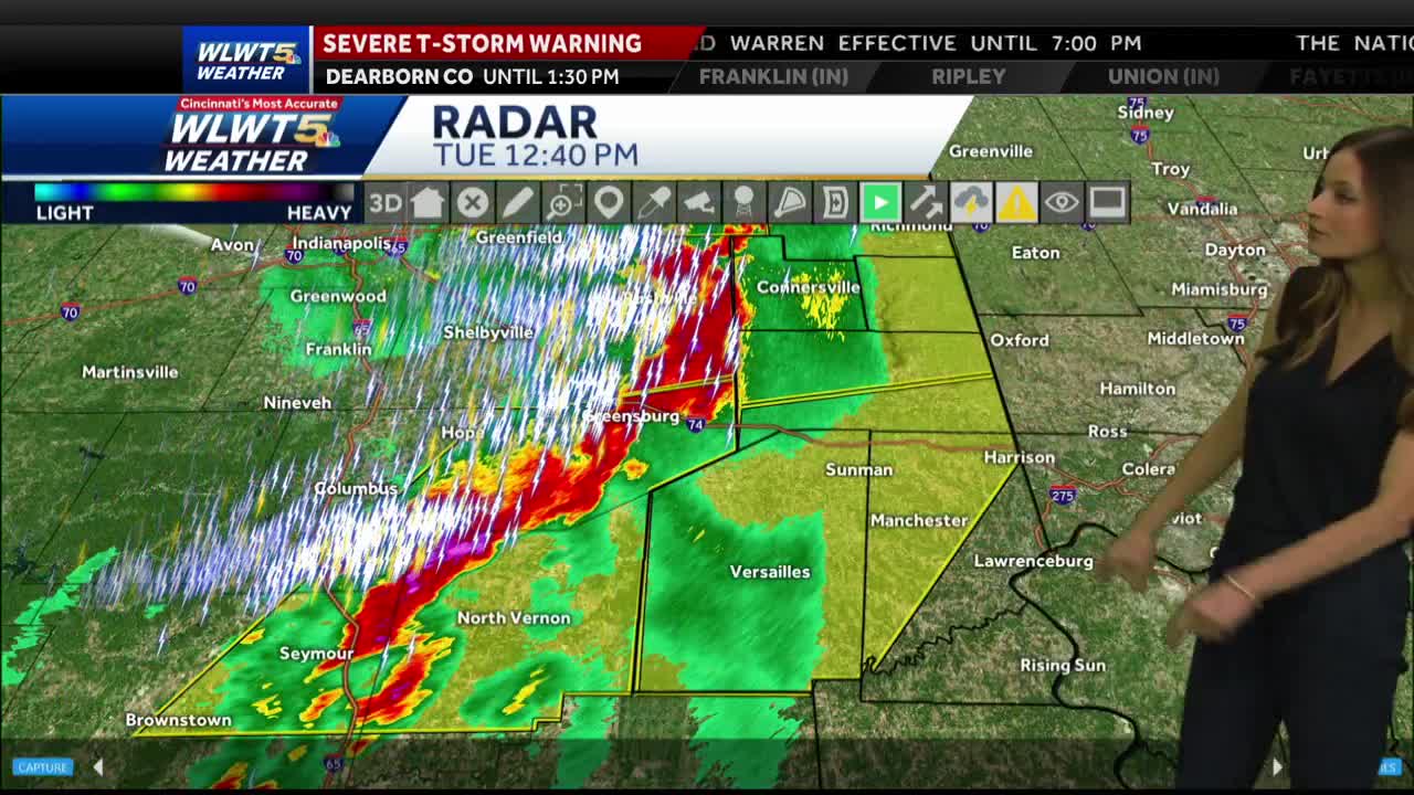 Tracking line of severe storms moving into Cincinnati region