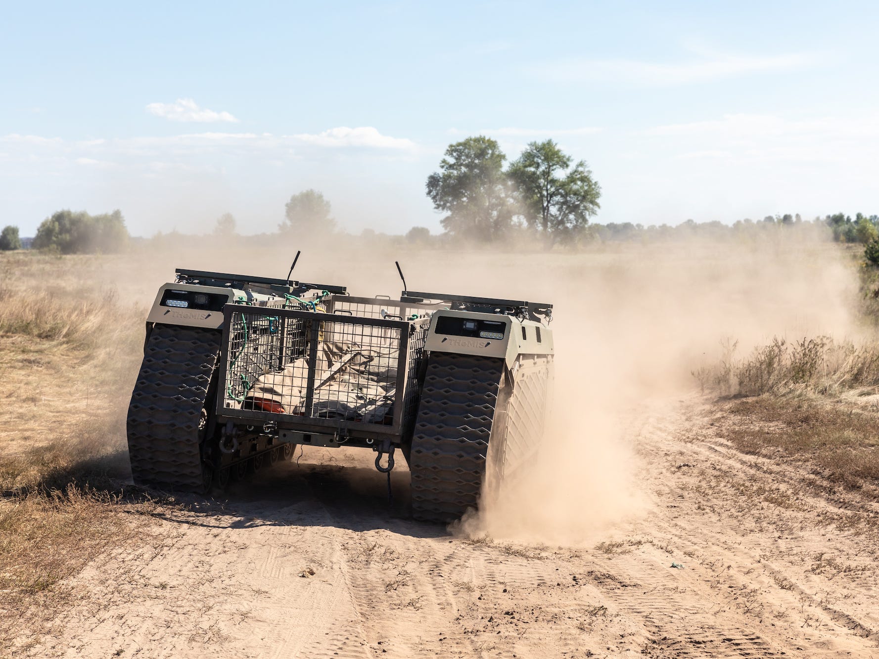 Ukrainian soldiers are evacuating wounded soldiers with ground robots ...