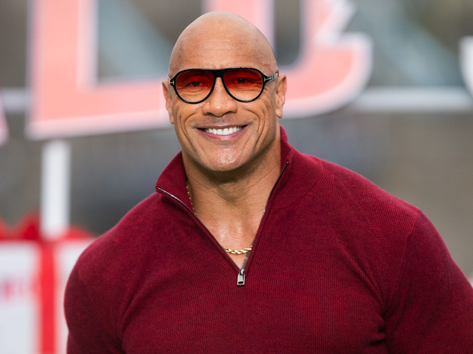 Dwayne Johnson is unrecognizable as real-life UFC fighter Mark Kerr in ...