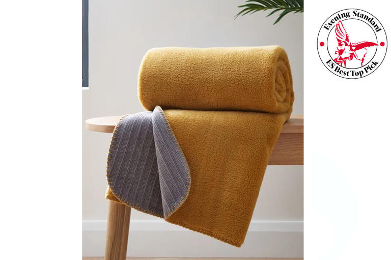 The best double-sided throw blankets for cosy nights