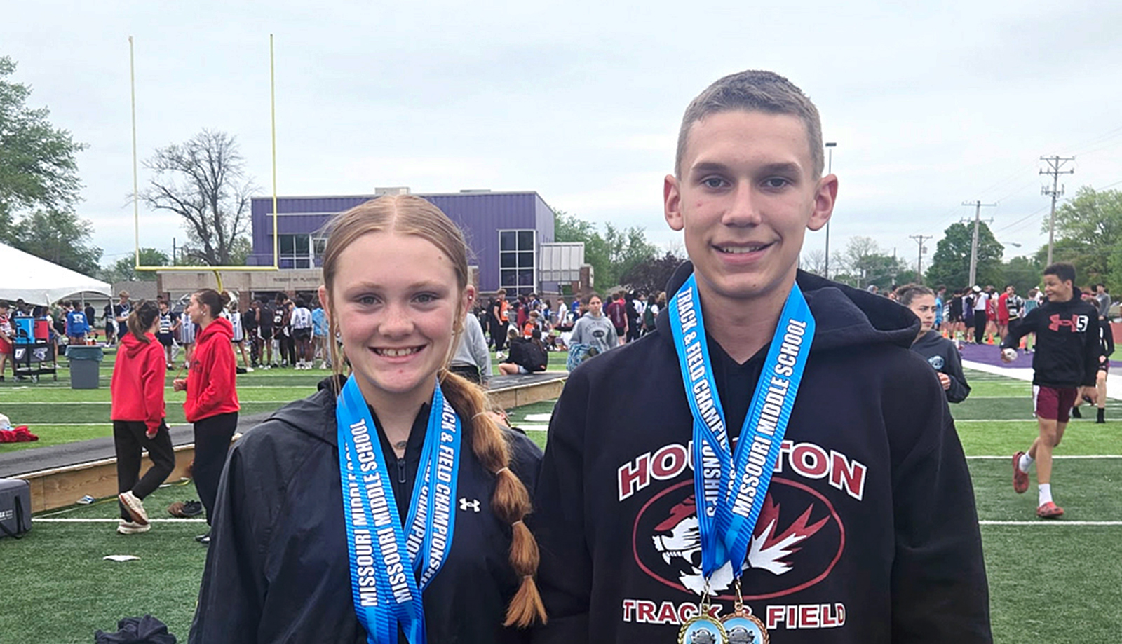 Two HMS runners win state championships