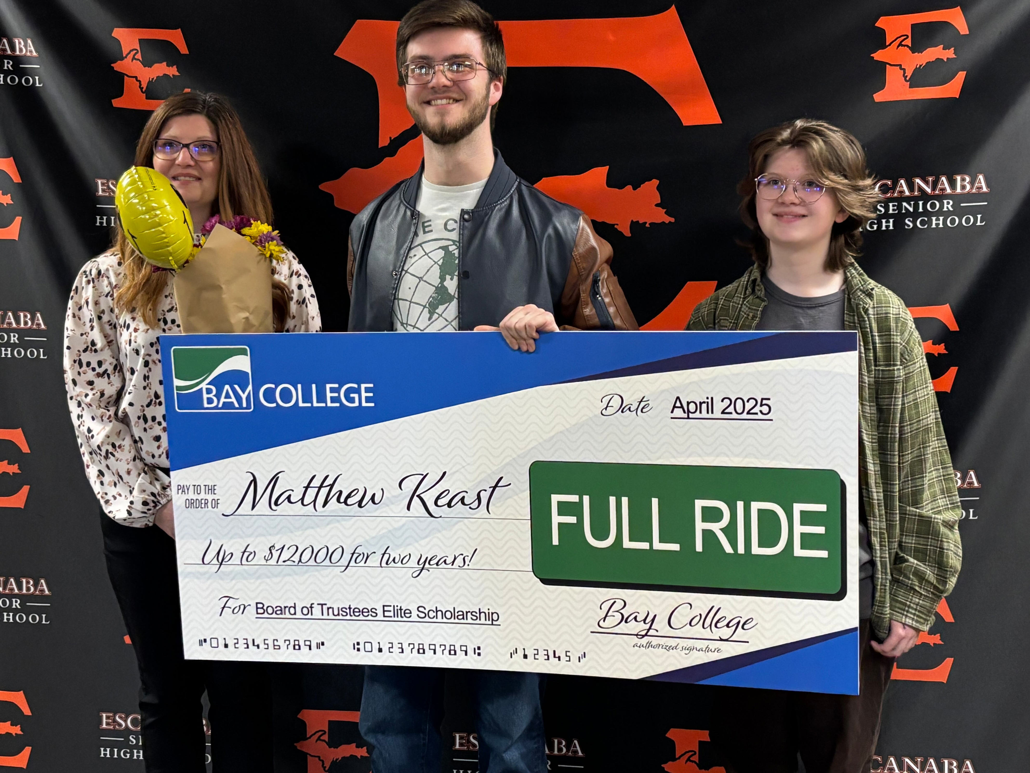 Two Delta County seniors get good news about college