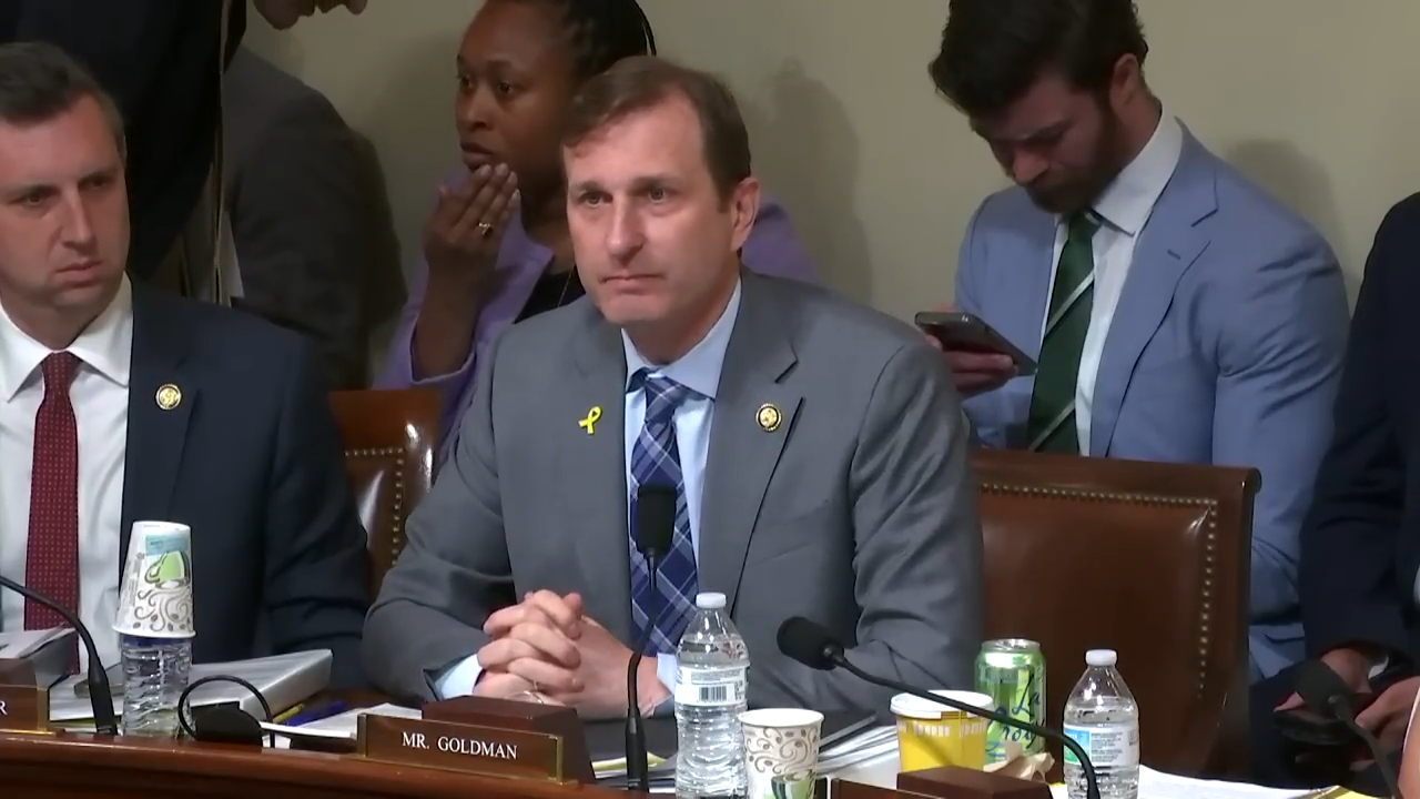 'It's A Disgrace': Dan Goldman Loses It Over Trump's $300 Million Golf ...