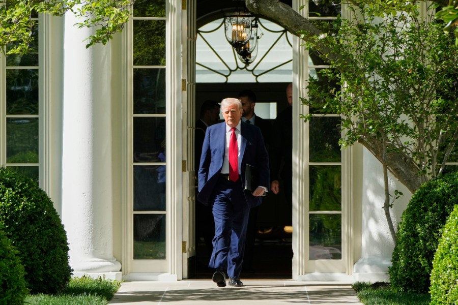 Poll finds Trump’s approval rating below 50% in every 2024 swing state