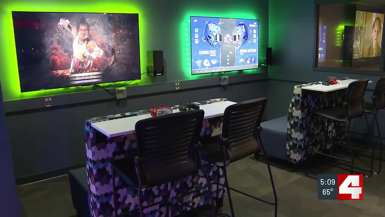 Revamped USO Center opens at St. Louis Lambert International Airport