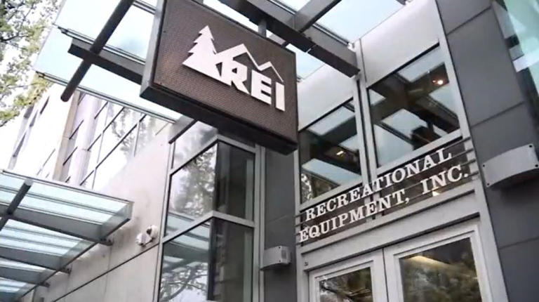 Former REI space in downtown Portland going up for auction