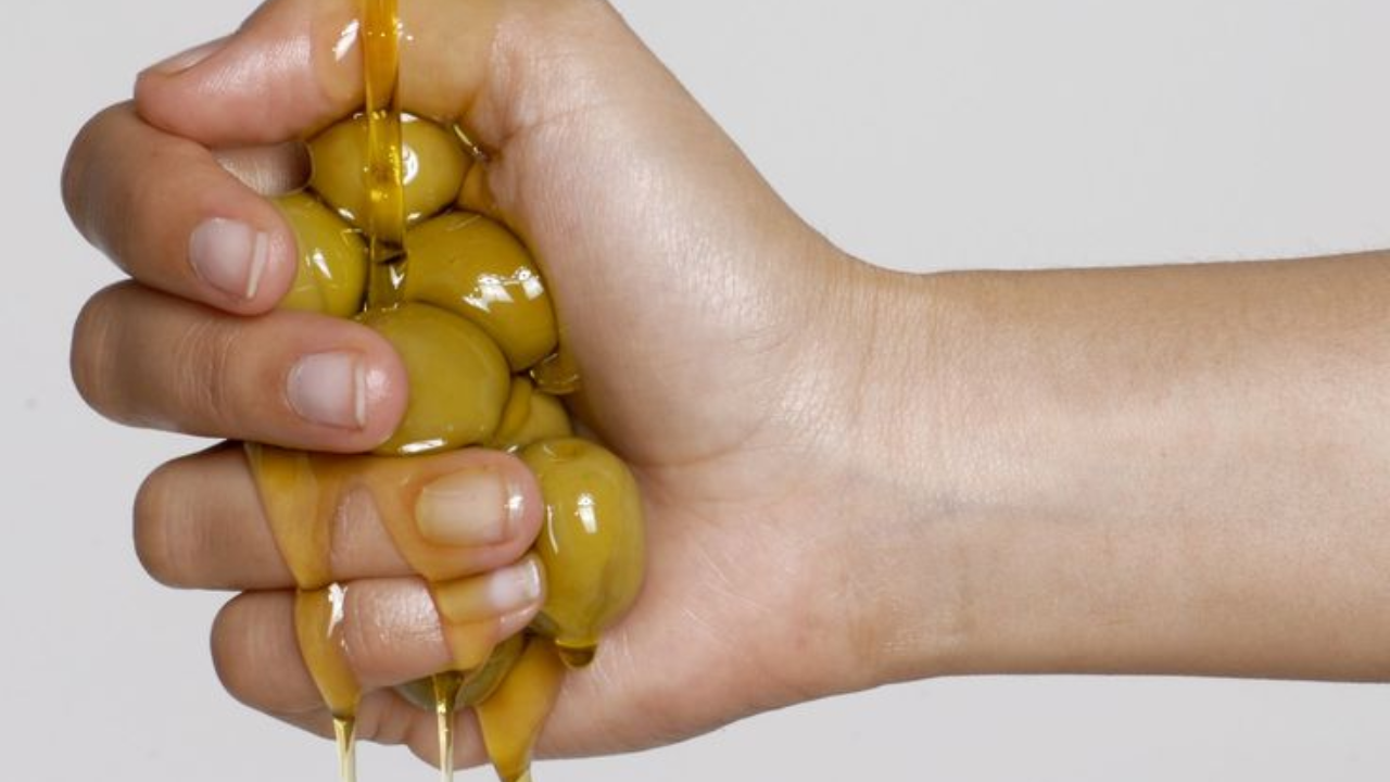 How to use Jaitun ka tel to regrow hair on bald patches