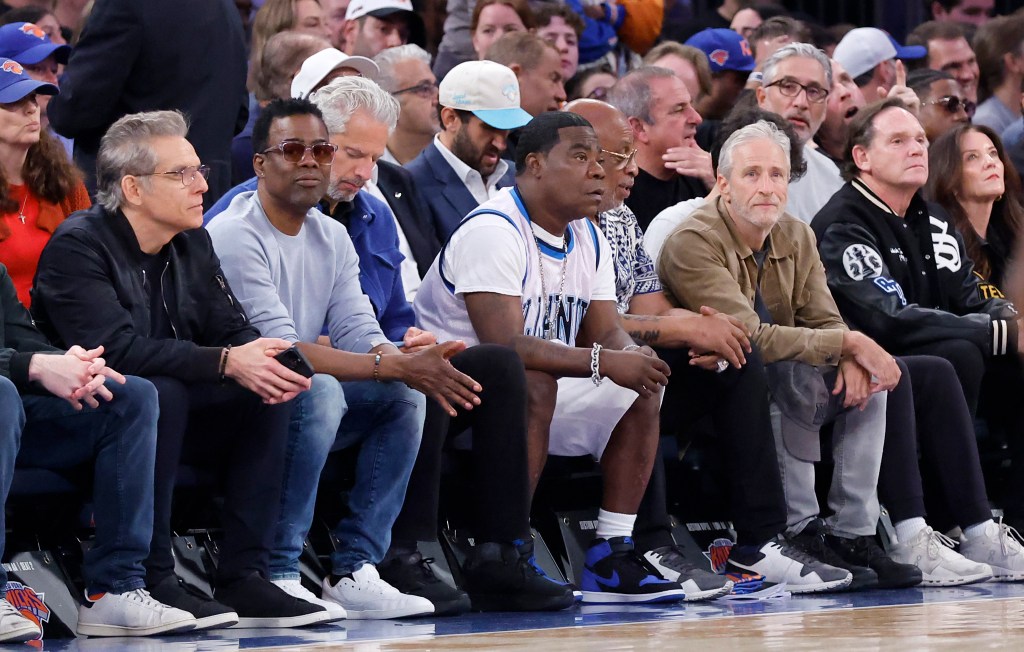 Jon Stewart, Jonas Brothers joined star-packed celebrity row for Knicks ...